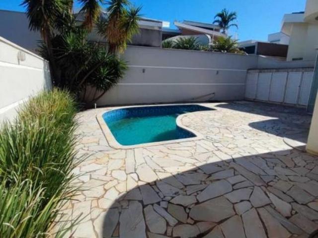Casa de Condomínio para venda em Jardim Imperador de 205.00m² com 3 Quartos, 3 Suites e 4 Garagens
