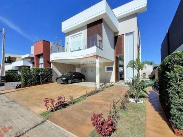 Casa de Condomínio para venda em Jardim Imperador de 235.00m² com 4 Quartos, 4 Suites e 4 Garagens