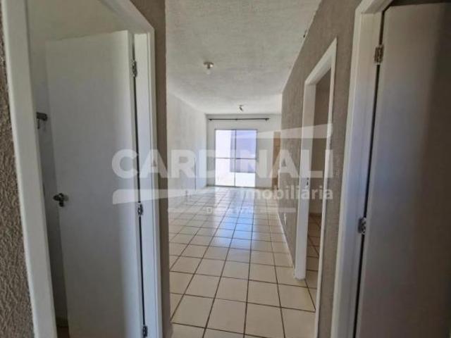 Casa de Condomínio para venda em Jardim Ipanema de 42.00m² com 2 Quartos e 1 Garagem