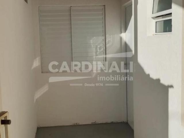 Casa de Condomínio para venda em Jardim Ipanema de 60.00m² com 3 Quartos e 2 Garagens