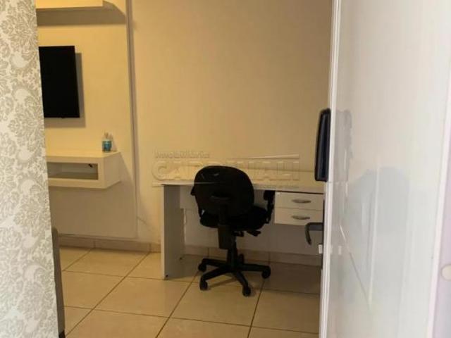 Casa de Condomínio para venda em Jardim Ipanema de 70.00m² com 2 Quartos, 1 Suite e 2 Garagens