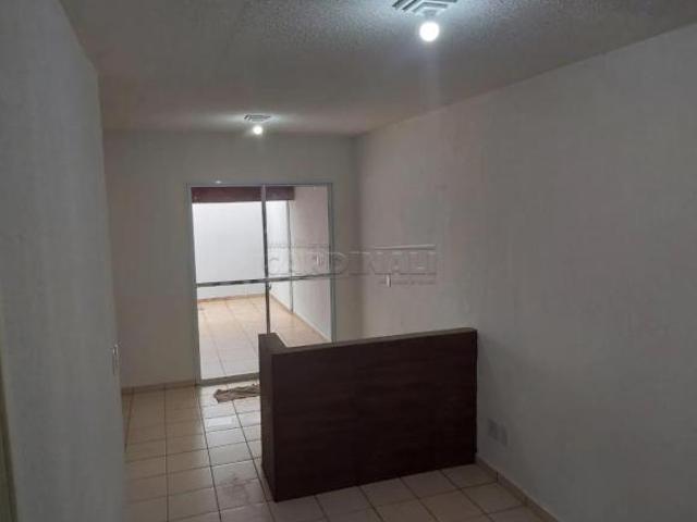 Casa de Condomínio para venda em Jardim Ipanema de 80.00m² com 2 Quartos e 1 Garagem