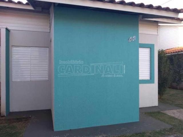 Casa de Condomínio para venda em Jardim Ipanema de 80.00m² com 3 Quartos, 1 Suite e 2 Garagens