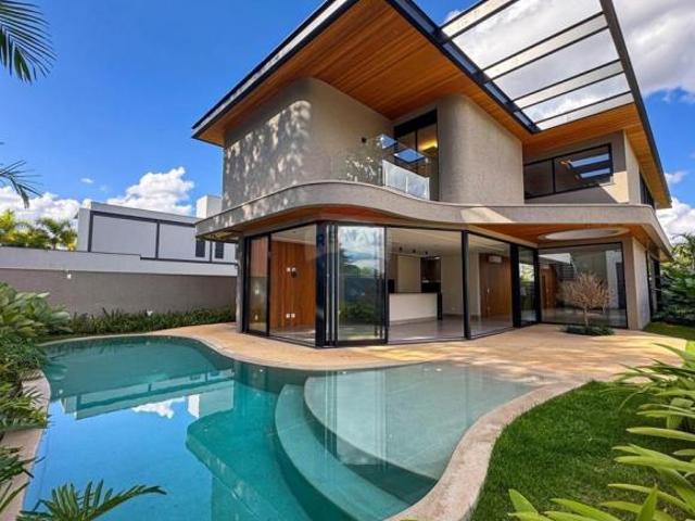 Casa de Condomínio para venda em Jardim Olhos D´água I de 403.78m² com 5 Quartos e 5 Suites
