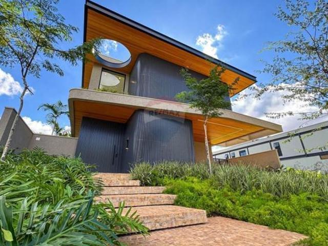 Casa de Condomínio para venda em Jardim Olhos D´água I de 403.78m² com 5 Quartos, 5 Suites e 4 Garag