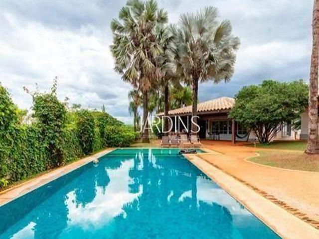 Casa de Condomínio para venda em Jardim Olhos D Água I de 971.00m² com 5 Quartos, 5 Suites e 10 Gara