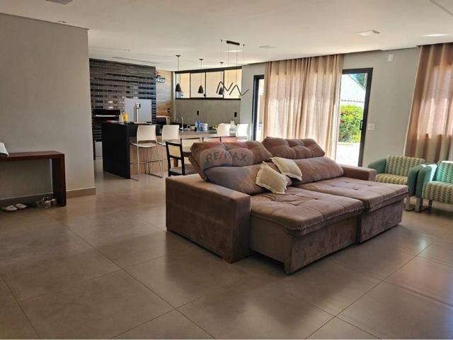 Casa de Condomínio para venda em Jardim Ouro Branco em Ribeirão Preto São Paulo de 395.00m² com 4 Quartos, 1 Suíte e 7 Garagens