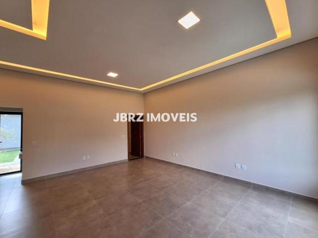 Casa de Condomínio para venda em Jardim Laguna de 163.00m² com 3 Quartos, 3 Suites e 4 Garagens