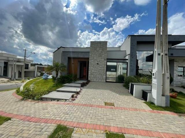 Casa de Condomínio para venda em Jardim Laguna de 262.00m² com 3 Quartos, 3 Suites e 3 Garagens
