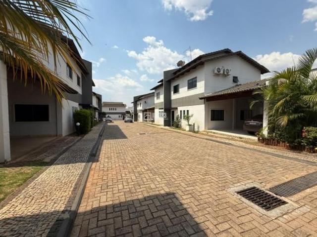 Casa de Condomínio para venda em Jardim Mont Serrat, Apareci