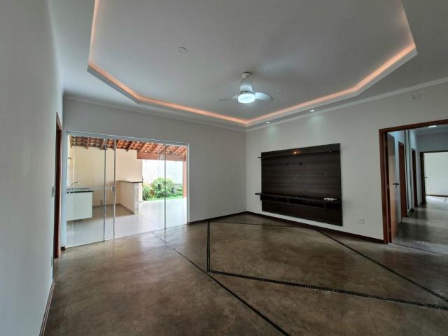Casa de Condomínio para venda em Jardim Magnólias em Araraquara São Paulo de 234.00m² com 3 Quartos, 1 Suíte e 4 Garagens