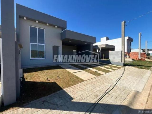 Casa de Condomínio para venda em Jardim Maria Da Glória de 128.00m² com 3 Quartos, 1 Suite e 4 Garag