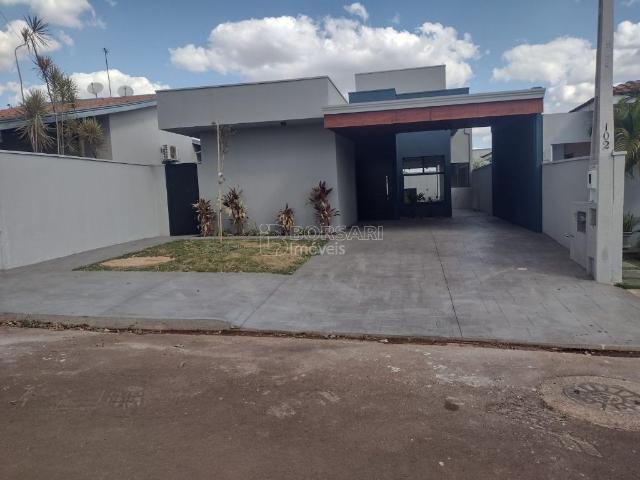 Casa de Condomínio para venda em Jardim Maria Luiza V em Araraquara São Paulo de 124.00m² com 3 Quartos, 1 Suíte e 4 Garagens