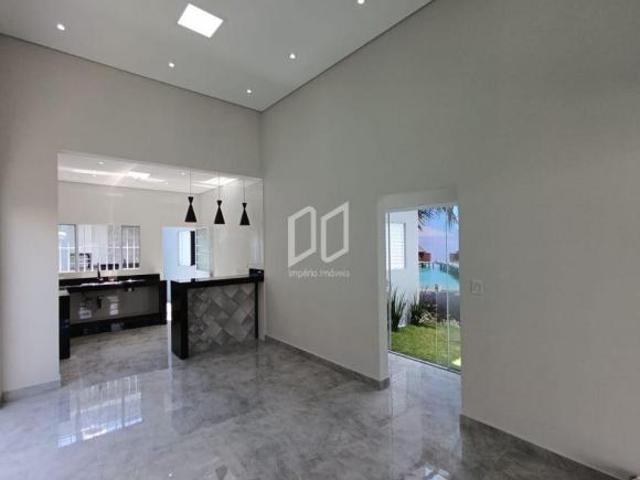 Casa de Condomínio para venda em Jardim Marialice de 119.00m² com 3 Quartos, 1 Suite e 4 Garagens