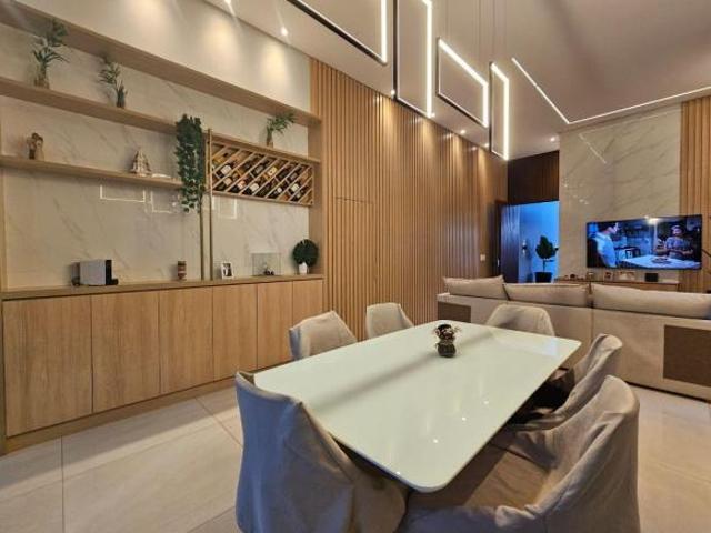 Casa de Condomínio para venda em Jardim Nova Araraquara de 231.00m² com 3 Quartos, 3 Suites e 4 Gara