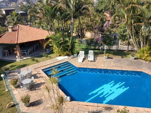 Casa de Condomínio para venda em Jardim Nova Coimbra de 480.00m² com 4 Quartos, 3 Suites e 3 Garagen