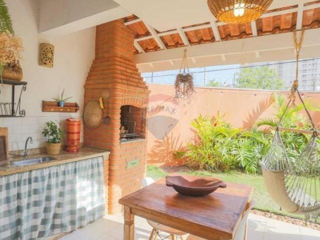 Casa de Condomínio para venda em Jardim São Carlos de 132.00m² com 3 Quartos, 1 Suite e 3 Garagens