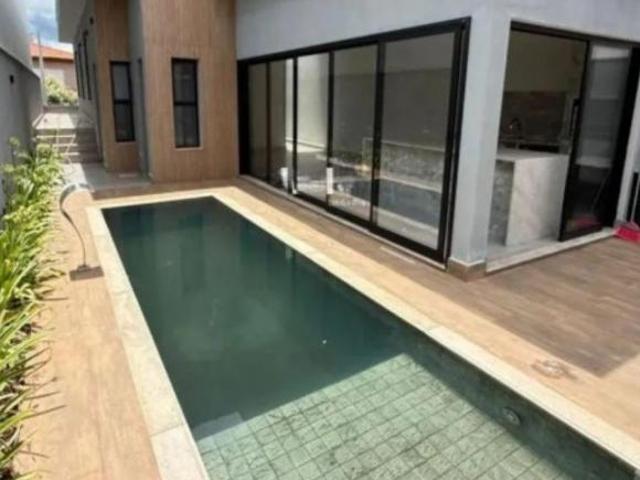 Casa de Condomínio para venda em Jardim São Francisco de 160.00m² com 3 Quartos e 1 Suite