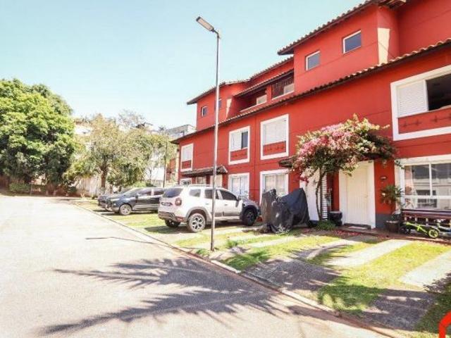 Casa de Condomínio para venda em Jardim São Luís de 225.00m² com 3 Quartos, 1 Suite e 2 Garagens