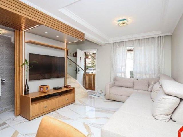 Casa de Condomínio para venda em Jardim São Luís de 226.00m² com 3 Quartos, 1 Suite e 2 Garagens
