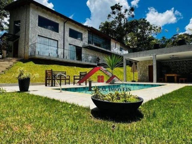 Casa de Condomínio para venda em Jardim Santo Antônio de 300.00m² com 4 Quartos e 4 Suites
