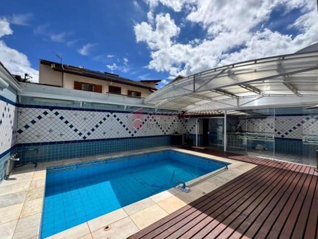 Casa de Condomínio para venda em Jardim Santa Teresa de 243.00m² com 3 Quartos, 2 Suites e 2 Garagen