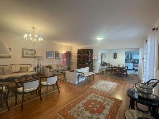 Casa de Condomínio para venda em Jardim Santa Teresa de 294.00m² com 3 Quartos, 1 Suite e 4 Garagens