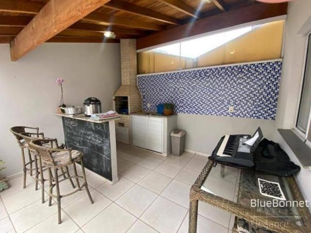 Casa de Condomínio para venda em Jardim Shangai de 83.00m² com 3 Quartos, 1 Suite e 2 Garagens
