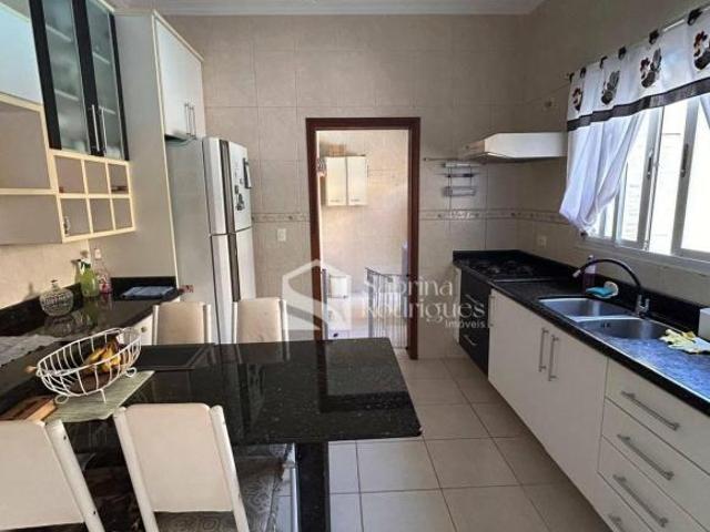 Casa de Condomínio para venda em Jardim Portal De Itaici de 215.00m² com 4 Quartos, 3 Suites e 2 Gar