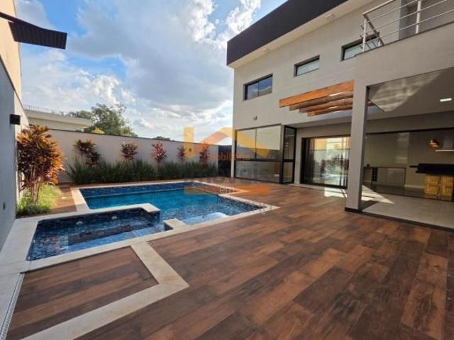 Casa de Condomínio para venda em Jardim Pau Brasil de 289.00m² com 3 Quartos, 3 Suites e 4 Garagens