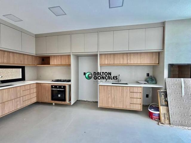 Casa de Condomínio para venda em Jardim Park Vista Real de 140.00m² com 3 Quartos, 3 Suites e 3 Gara