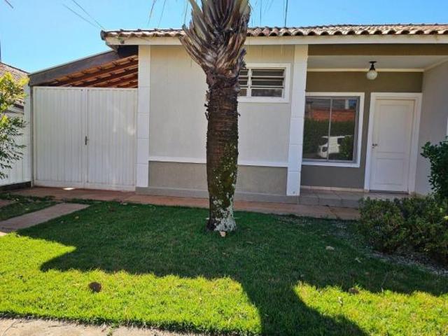 Casa de Condomínio para venda em Jardim Quitandinha de 70.00m² com 3 Quartos, 1 Suite e 2 Garagens