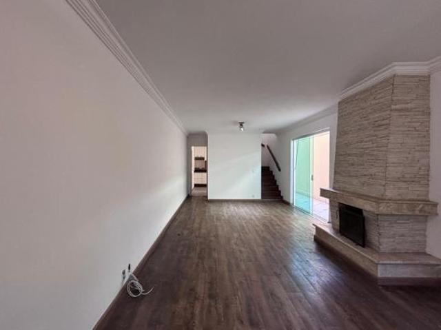 Casa de Condomínio para venda em Jardim Rosa Maria de 154.00m² com 3 Quartos, 1 Suite e 2 Garagens