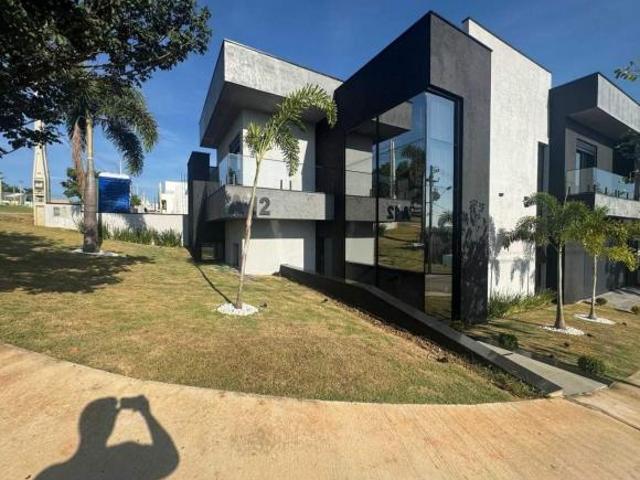 Casa de Condomínio para venda em Jardim Residencial Campos Do Conde de 270.00m² com 3 Quartos, 3 Sui