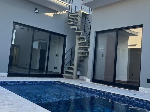 Casa de Condomínio para venda em Jardim Residencial Chácara Ondina em Sorocaba São Paulo de 200.00m² com 3 Quartos, 3 Suítes e 4 Garagens