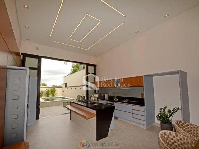 Casa de Condomínio para venda em Jardim Residencial Dona Lucilla de 222.00m² com 3 Quartos, 3 Suites
