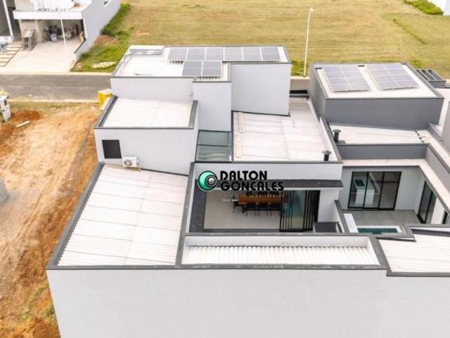 Casa de Condomínio para venda em Jardim Residencial Dona Maria Cândida de 212.00m² com 3 Quartos, 2