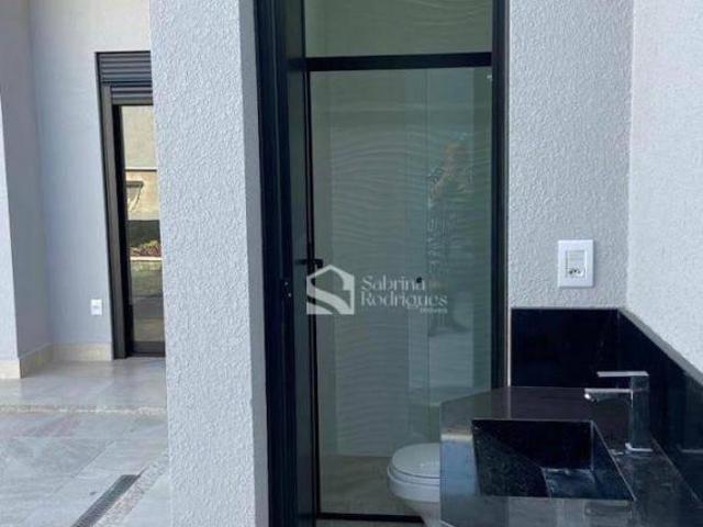 Casa de Condomínio para venda em Jardim Residencial Maria Dulce de 235.00m² com 3 Quartos, 3 Suites