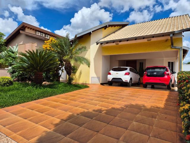 Casa de Condomínio para venda em Jardim Residencial Quinta Dos Oitis em Araraquara São Paulo de 414.00m² com 3 Quartos, 3 Suítes e 4 Garagens