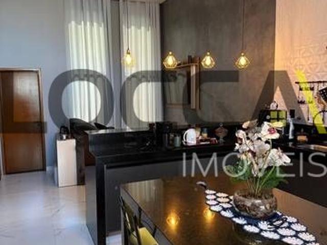 Casa para venda em Jardim Valencia em Ribeirão Preto São Paulo de 147.00m² com 3 Quartos, 1 Suíte e 4 Garagens