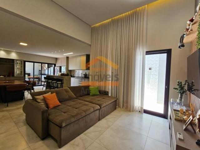 Casa de Condomínio para venda em Jardim Vitória de 190.00m² com 3 Quartos, 1 Suite e 4 Garagens