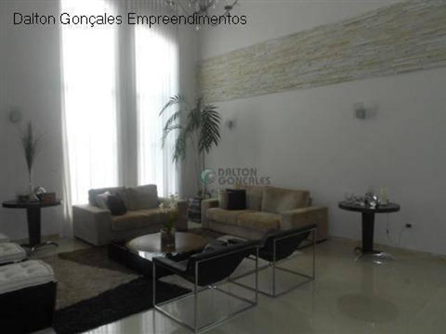 Casa de Condomínio para venda em Jardim Vila Paradiso de 680.00m² com 5 Quartos e 4 Garagens