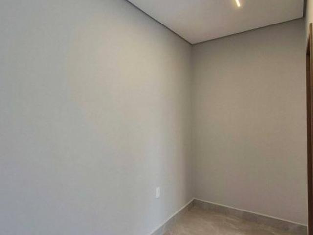 Casa de Condomínio para venda em Jardim Vila São Domingos de 185.00m² com 3 Quartos, 3 Suites e 4 Ga