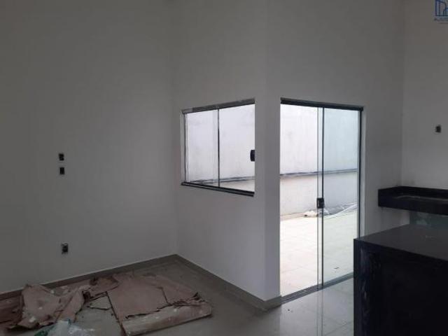 Casa de Condomínio para venda em Jardim Villagio Milano de 95.00m² com 3 Quartos, 1 Suite e 4 Garage