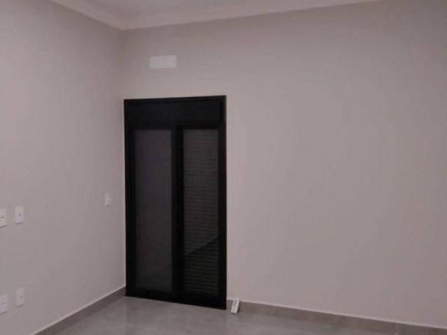Casa de Condomínio para venda em Jardins Do Império de 105.00m² com 3 Quartos, 1 Suite e 2 Garagens