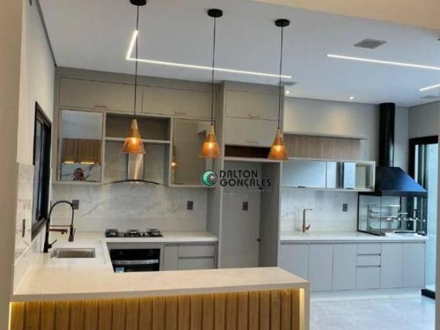 Casa de Condomínio para venda em Jardins Do Império de 108.00m² com 3 Quartos, 1 Suite e 2 Garagens