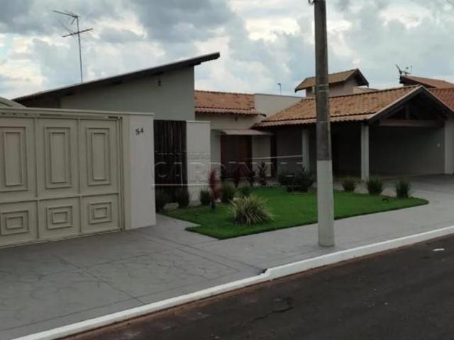 Casa de Condomínio para venda em Jd. Dos Flamboyant de 258.00m² com 3 Quartos, 1 Suite e 4 Garagens