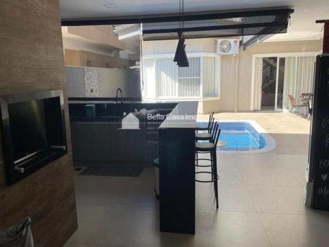 Casa de Condomínio para venda em Jd Garret de 234.00m² com 3 Quartos, 2 Suites e 4 Garagens