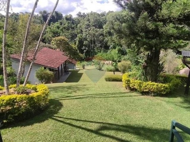 Casa de Condomínio para venda em Joanópolis de 330.00m² com 5 Quartos, 3 Suites e 3 Garagens