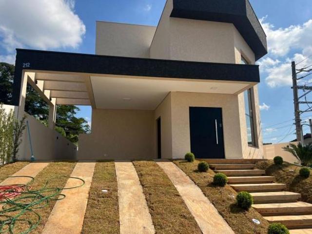 Casa de Condomínio para venda em Lago Do Sol de 280.00m² com 4 Quartos, 4 Suites e 4 Garagens